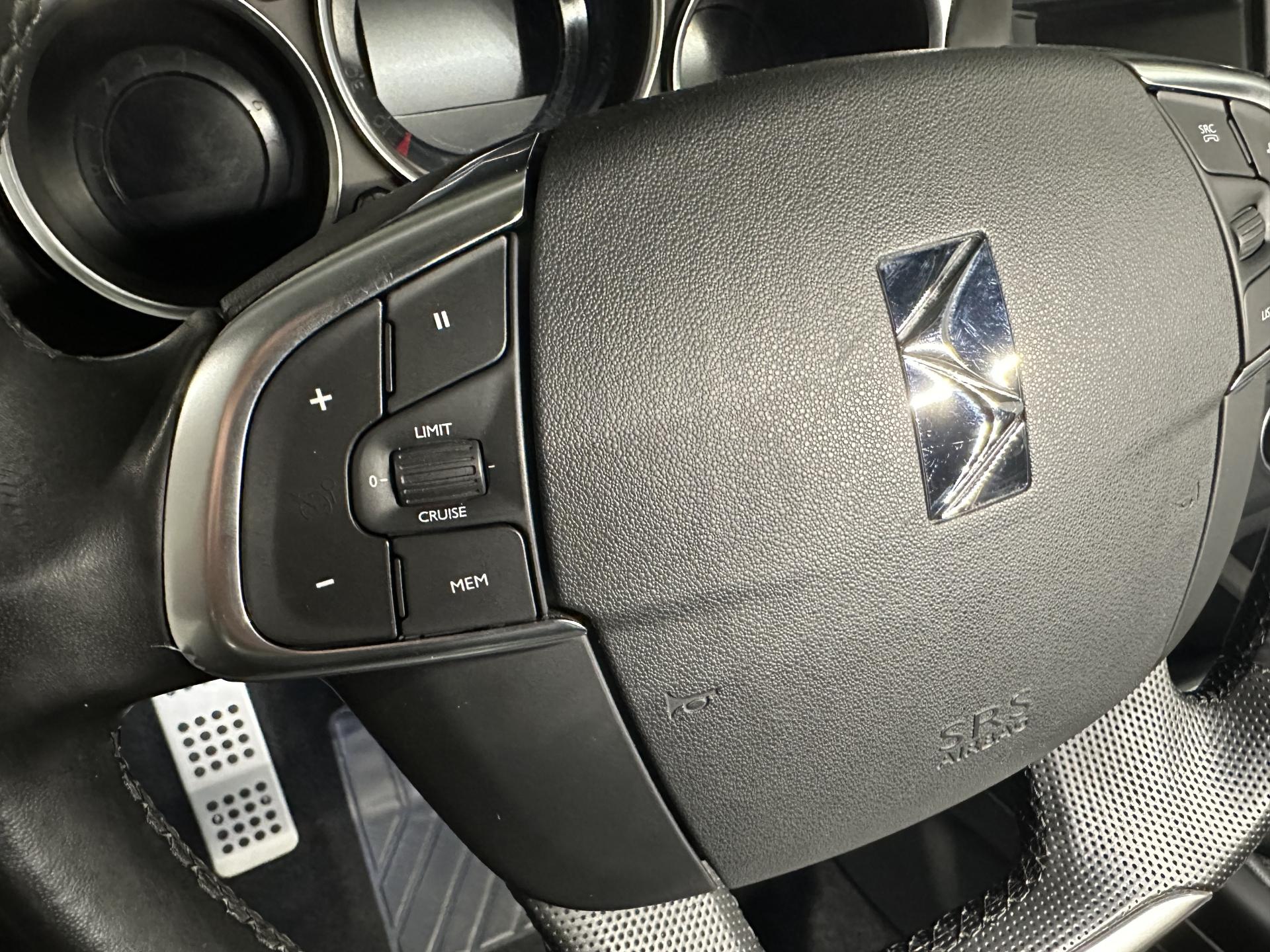 GARAGE GERARD - DS-DS4-DS4 1.2i PURETECH 130 Sport Chic XENON CAMERA ...